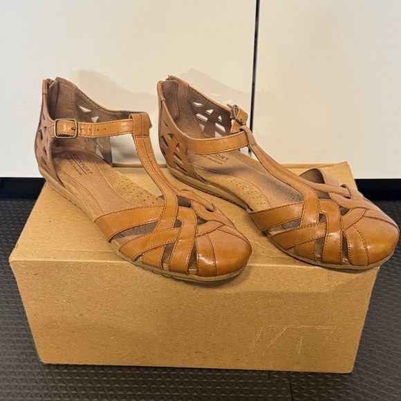 Cobb Hill by New Balance | Shoes | Cobb Hill Tan Leather Tstrap Sandals ...